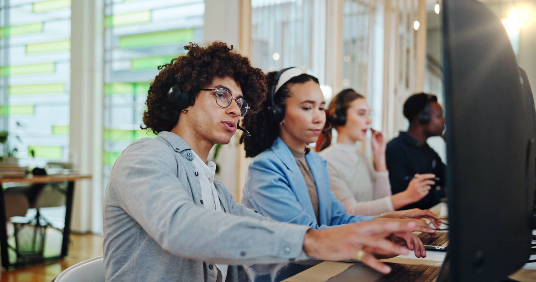 Outsource Solar Sales with Expresso’s Expert Contact Center